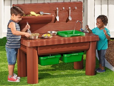 Pump & Play Mud Kitchen at Lakeshore Learning
