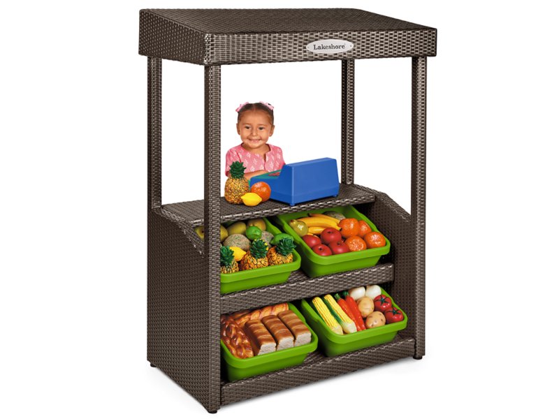 Outdoor Pretend & Play Market at Lakeshore Learning