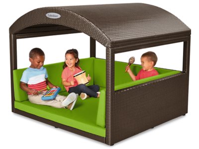 Outdoor Lounge & Play Bungalow at Lakeshore Learning