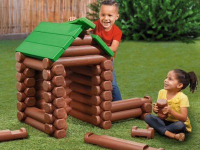 Jumbo Log Builders at Lakeshore Learning