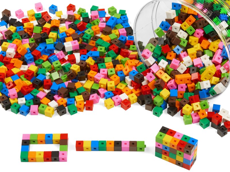 Linking Centimeter Cubes at Lakeshore Learning