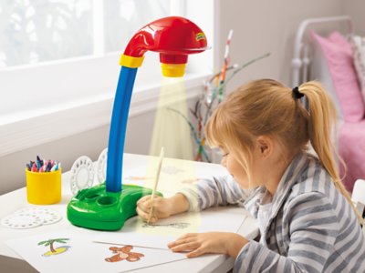 Trace-N-Draw Projector at Lakeshore Learning